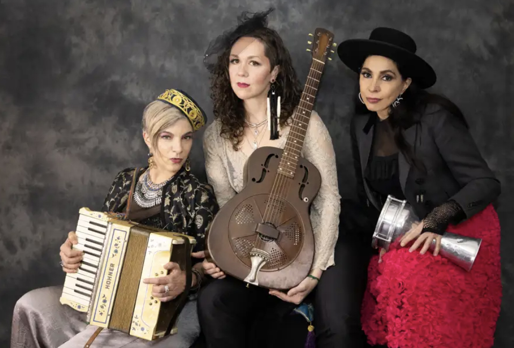 Vicky Kristina Barcelona Band